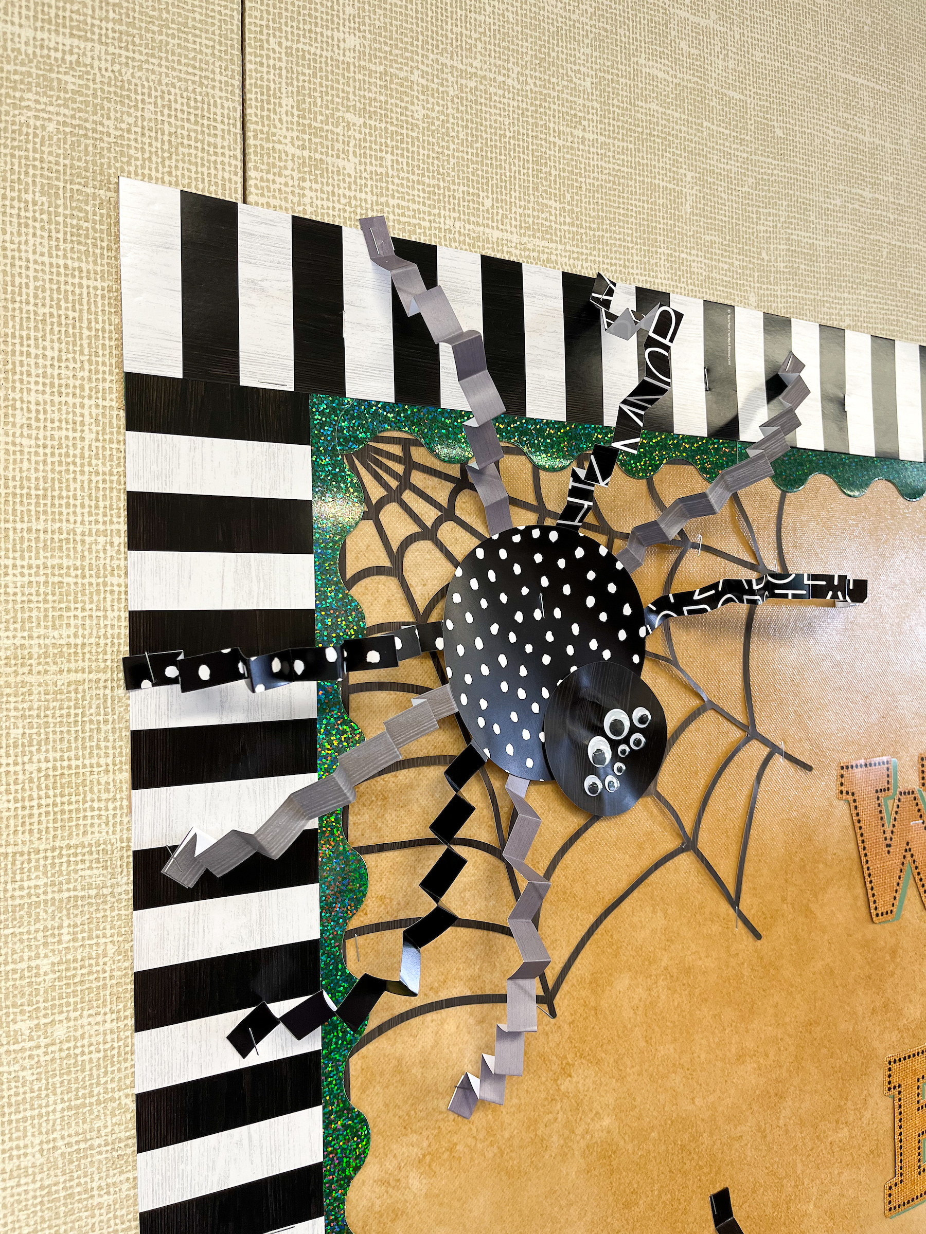 Inspire Creativity in the Classroom with a Festive Halloween Spider ...