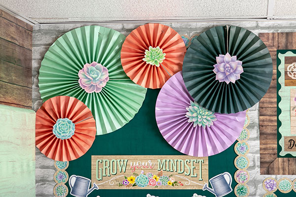 Rustic Bloom Classroom « Classroom Decorations | Teacher Created Resources